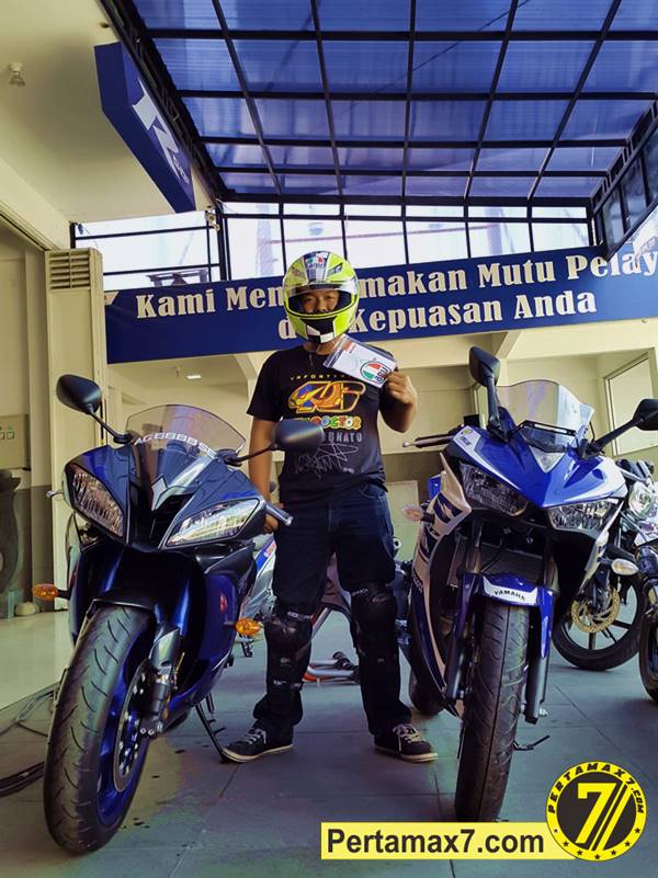 Modifikasi Yamaha YZF-R15 Corak Ala Yamaha R6 Race Blu | Pertamax7.net