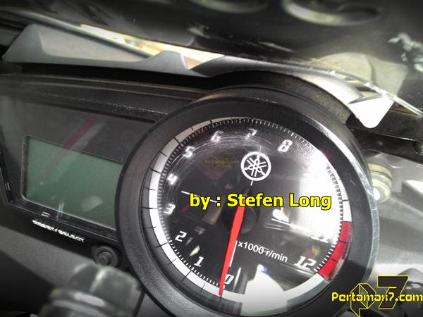 Keluhan Speedometer Yamaha r15 Ngembun dan Retak, Klaim kemana ...